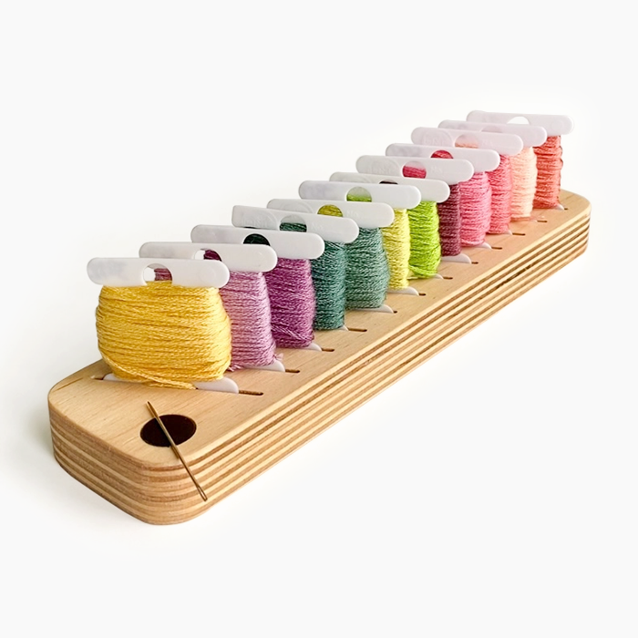 Bobbin Minder | Modern Hoopla – The Yarnery